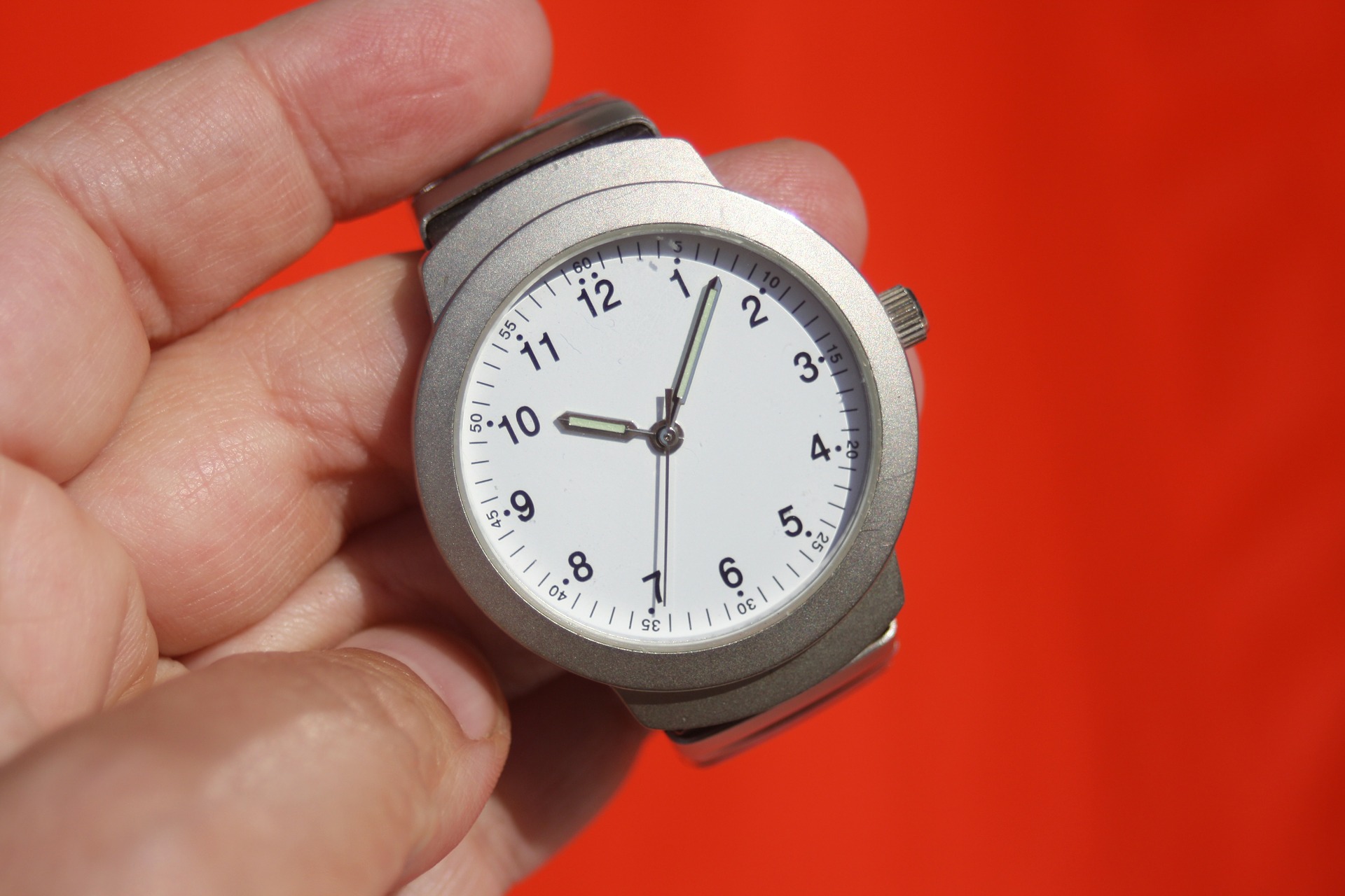 Tips For Teaching Time and a FREEBIE!